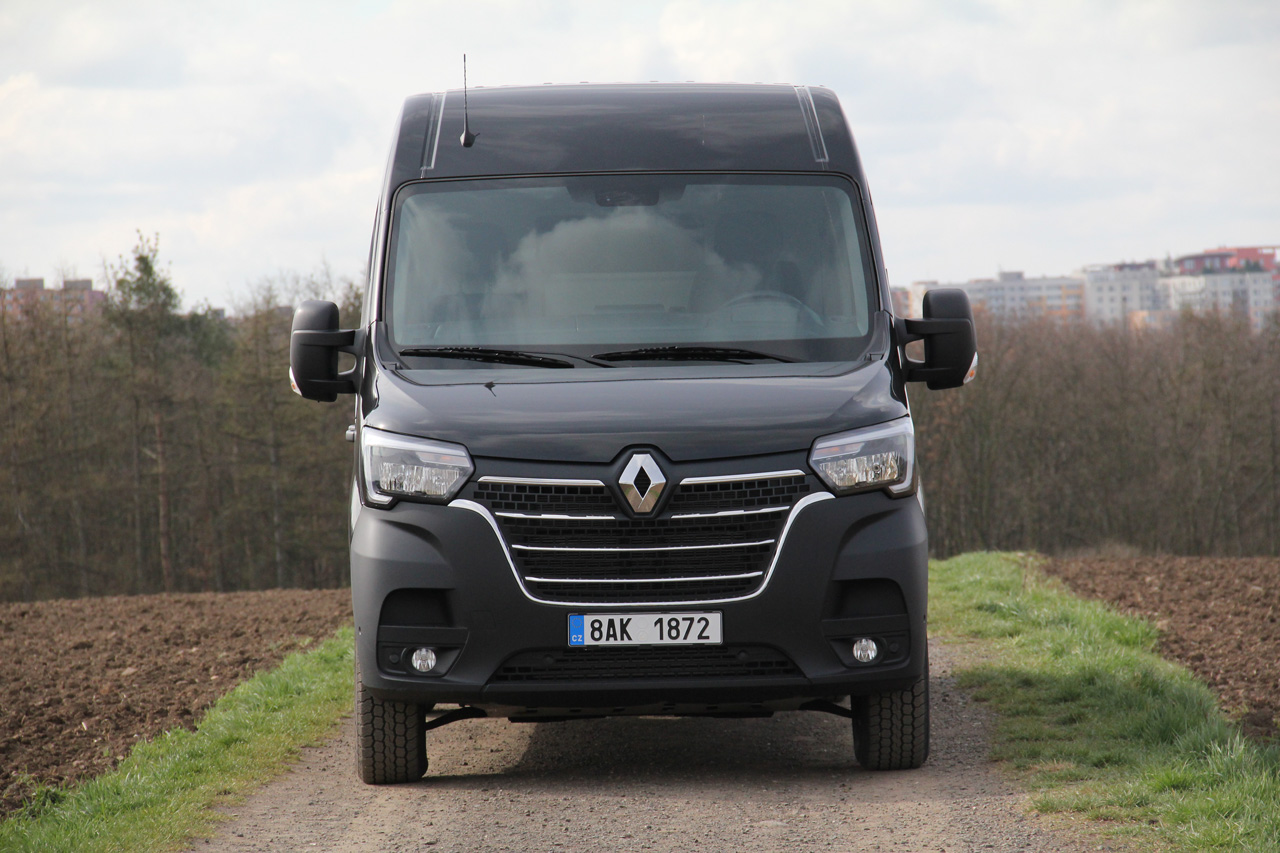 Renault Master 4x4: furgon do terénu - Transport-logistika.cz